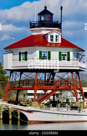 DRUM POINT LIGHTHOUSE CALVERT MARINE MUSEUM SOLOMONS CALVERT COUNTY ...