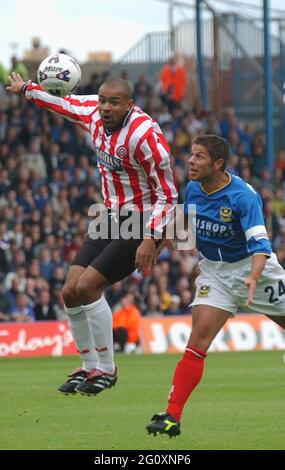 PORTSMOUTH'S SCOTT HILEY V SHEFF UTD. 2001 Stock Photo - Alamy
