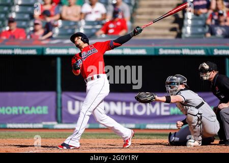 Cleveland Indians' Cesar Hernandez bats during baseball practice at ...
