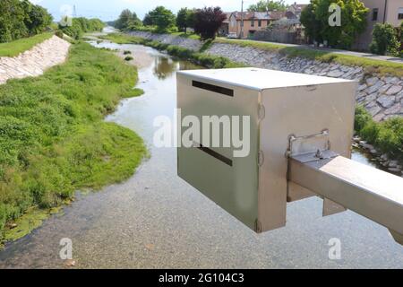 Industrial Hydrometric Probe to River Water Level Measurement and Risk ...