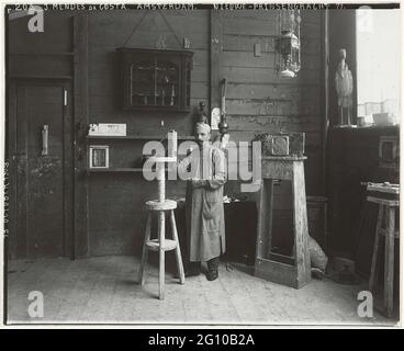 The sculptor Joseph Mendes da Costa in his studio, Nieuwe Prinsengracht ...