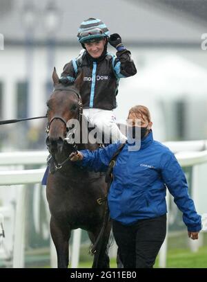 Corazon Espinado ridden by Hollie Doyle (right) coming home to win the ...