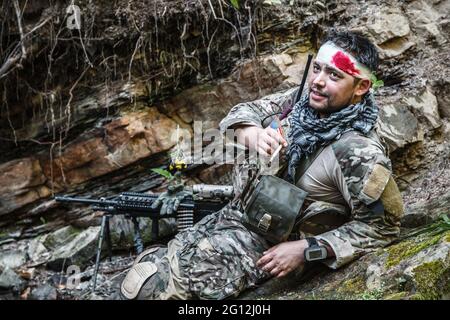 army ranger machine gunner Stock Photo - Alamy