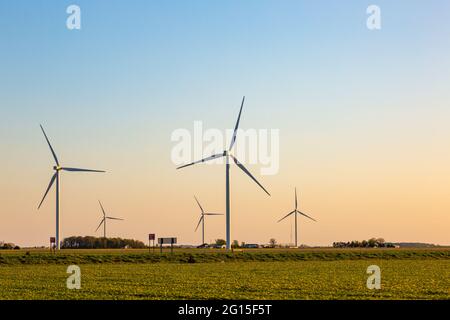 Wind turbines stand near Antwerp in Paulding County, Ohio, USA Stock ...