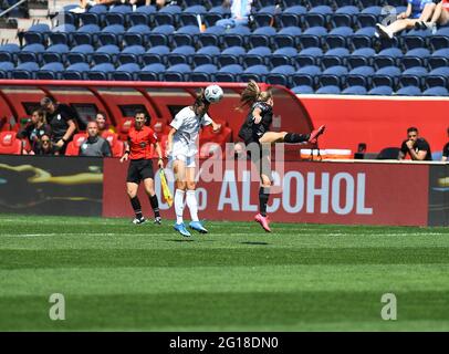 Bridgeview, Illinois, USA. 05th June, 2021. Sam Mewis (5) of North ...