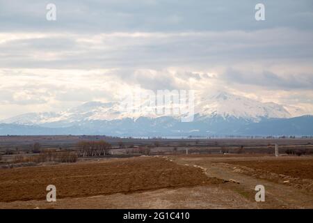 A magnificent and impressive natural landscape with high resolution ...