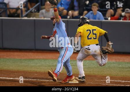 Southern Miss catcher Blake Johnson (25) during an NCAA baseball game ...