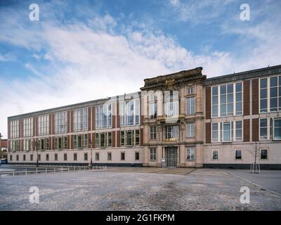 Berlin, Mitte, Schloßplatz and former State Council building of the GDR ...