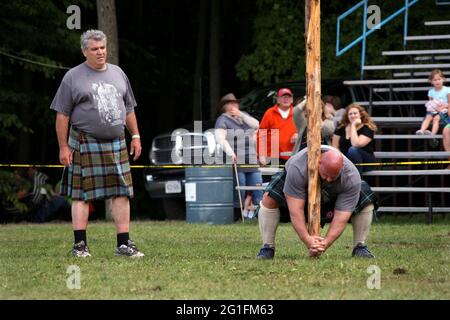 Highlandgames, highland games, athlete, sportsman, kilt, heavy events ...