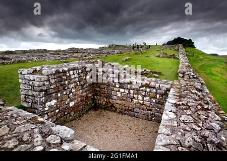 Hadrian's Wall, Hadrian's Wall, Roman frontier fortification system ...