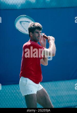 American tennis player Tim Mayotte, 1980s Stock Photo - Alamy