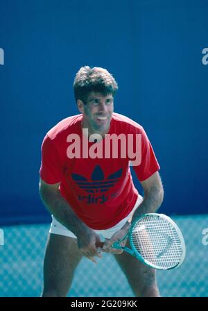 American tennis player Tim Mayotte, 1980s Stock Photo - Alamy