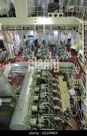 Marine engine. Diesel generator. Engine room interior Stock Photo - Alamy