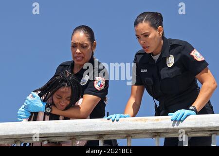 9-1-1: LONE STAR, (aka 911: LONE STAR), Gina Torres (center) with ...