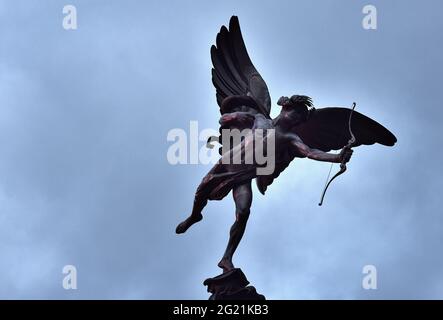 The Greek God Anteros on the top pf the Shaftesbury Memorial Fountain ...