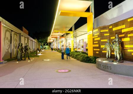 Redcliffe at night - Bee Gees Way Stock Photo - Alamy