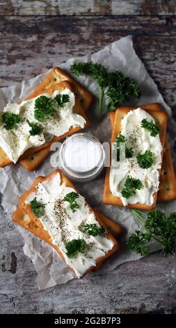 Philadelphia cheese crackers. Healthy snack. Keto diet. Keto snack ...
