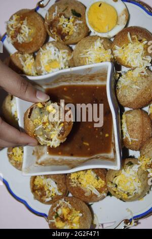 Fuska- A delicious Bengali snack Stock Photo - Alamy