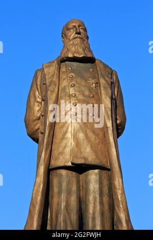 King Leopold II: Controversial Monument in Oostende 2 Stock Photo - Alamy