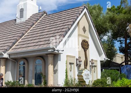 Wedding Chapel Hotel Bellagio Las Vegas Stock Photo - Alamy
