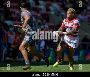 Leigh, UK. 12th June, 2021. Ben Reynolds (30) of Leigh Centurions goes ...
