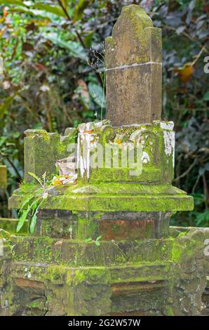 Small Hindu temple in Tabanan, Bali, Indonesia Stock Photo - Alamy