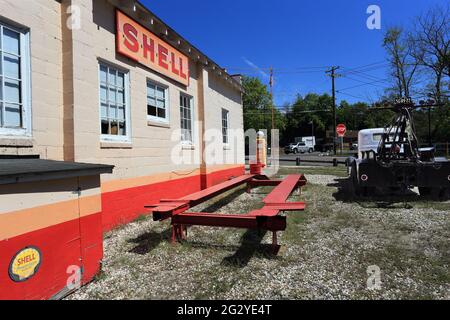 Old gas station Yaphank Long Island New York Stock Photo - Alamy