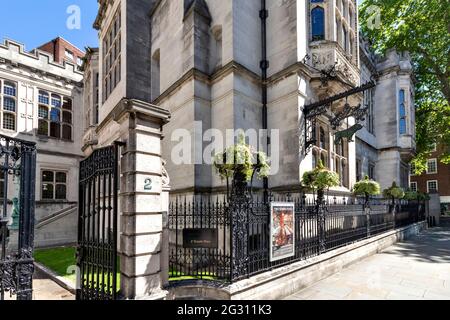 LONDON ENGLAND TWO TEMPLE PLACE OR ASTOR HOUSE VICTORIA EMBANKMENT WITH ...