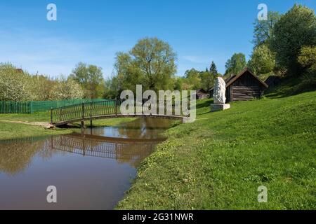 Ukhtanka River in the village of Vyatskoye, Yaroslavl region on a sunny ...
