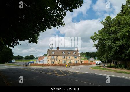 The Woolpack Inn, a Green King pub at Islip,Thrapston, England Stock ...