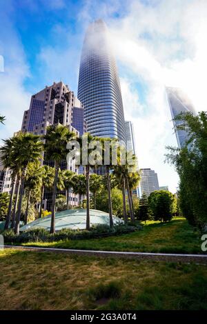 Salesforce Park in San Francisco, CA, is an above-ground park that ...