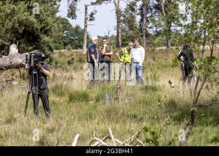 HEEZE, 15-06-2021, Strabrechtse Heide, Opening op cold case search for ...