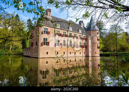 Exterior of the Castle Het Oude Loo is a hunting lodge build in the ...