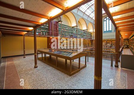 Showcases with coins and tokens on the bordes in the library Stock ...
