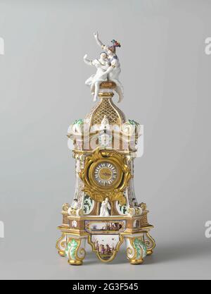 Mantel Clock (Pendule) with Arachne and Athena, Meissener porcelain ...
