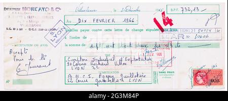 French Bank draft, old document, France, 1964 Stock Photo - Alamy