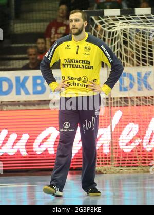 Benjamin Buric (Torwart SG Flensburg-Handewitt, #1) enttaeuscht ...