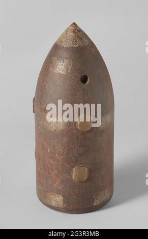 18 cm Palliser Shell, Pointed 18 cm garnet, painted red. The grenade is ...