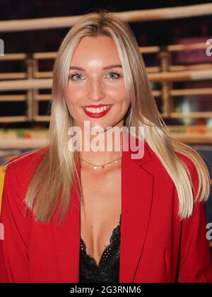 Luisa girlfriend of light heavyweight boxer Dominic BÃ¶sel SES Boxing ...