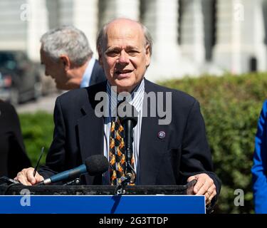 U.S. Representative Steve Cohen (D-TN) speaking at a rally at the U.S ...