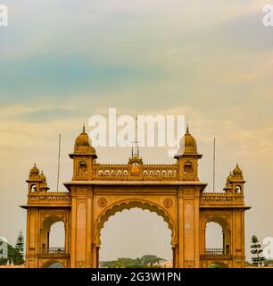 Mysore Palace during the sunset in Mysuru, India Stock Photo - Alamy