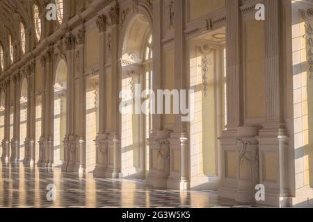 Amazing interior architecture inside Gallery Vittorio Emanuele II ...
