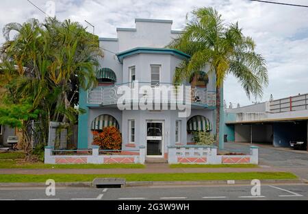 classic art deco Mackay house, since turned into a backpackers hostel ...