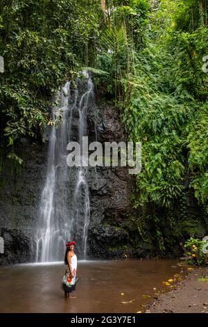 French Polynesia, Tahiti, Vaipahi gardens waterfall Stock Photo - Alamy