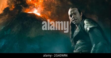 THE LORD OF THE RINGS: FELLOWSHIP OF THE RING, Hugo Weaving, 2001 Stock ...