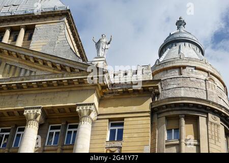 Anker House Budapest Stock Photo - Alamy