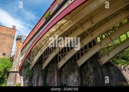Old railway bridge over the Rochdale Canal at Deansgate in the centre ...