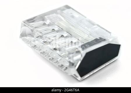 3 terminal, bundle, cable joint, clamp, clamp inside, clasp, cleat ...