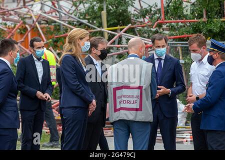 Antwerp Mayor Bart De Wever (3rd L), INEOS Group chairman Sir Jim ...