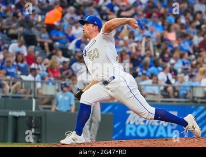 Kansas City Royals pitcher Kris Bubic throws against the Arizona ...